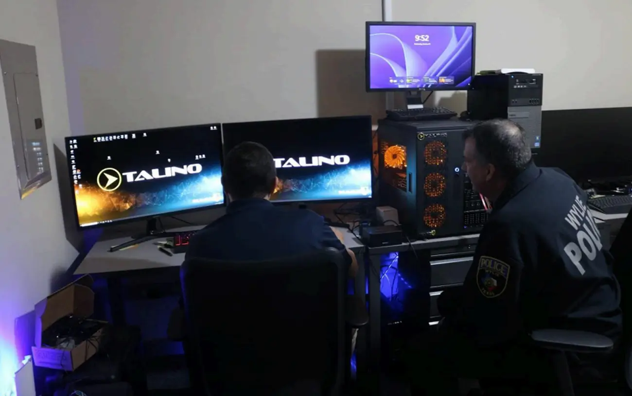 America's Top Cyber Detectives — Inside the War : SUMURI